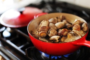 Steamed Garlic Ginger Clams | Savory Sweet Life
